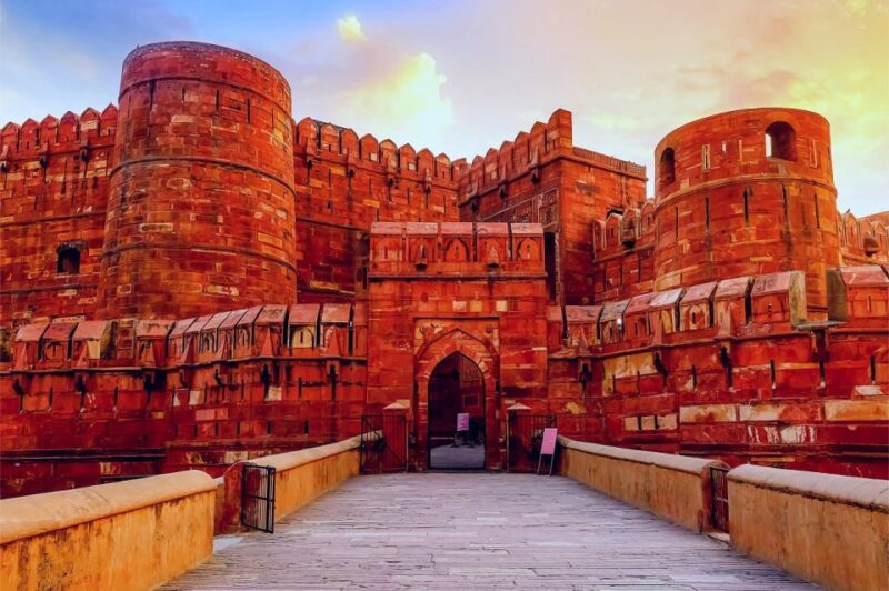 Agra: Agra Fort and Taj Mahal Guided Tour With Ticket Option | Travel ...