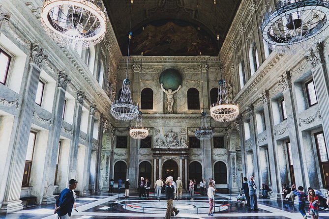 Amsterdam Must-See Historical City Walk With Local Expert | Travel Buddies