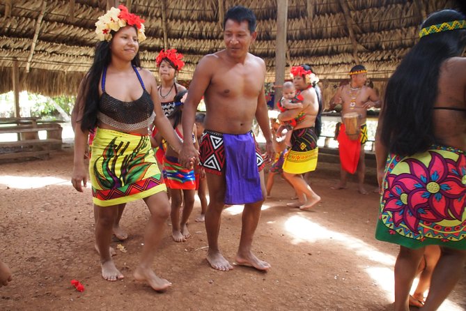 Embera Indigenous Village Visit | Travel Buddies