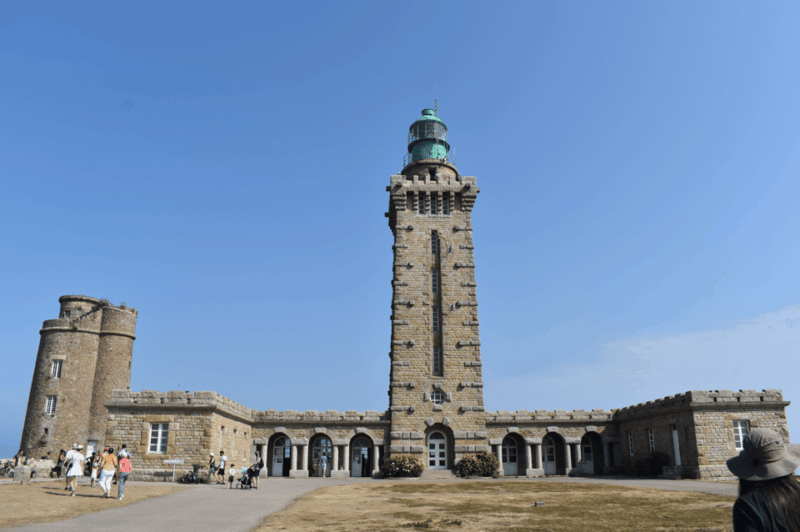 From Saint-Malo: Dinan & Fort La Latte & Cap Fréhel Tour | Travel Buddies
