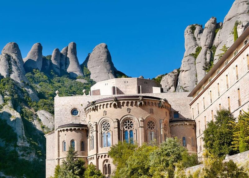 Guided Tour to the Magnificent Montserrat Monastery | Travel Buddies