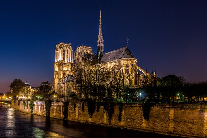 Hidden Legends of Paris Walking Tour | Travel Buddies