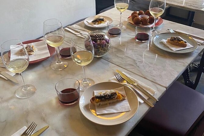 Indie Food Tour | Travel Buddies