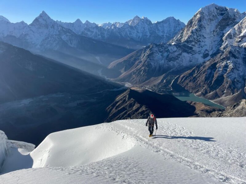 Island Peak Climb With EBC Trek - 17 Days | Travel Buddies