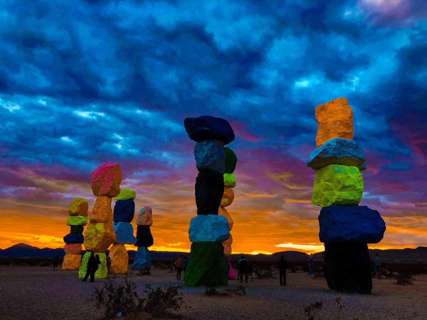 Las Vegas: Mojave Desert, 7 Magic Mountains, Vegas Sign Tour | Travel ...