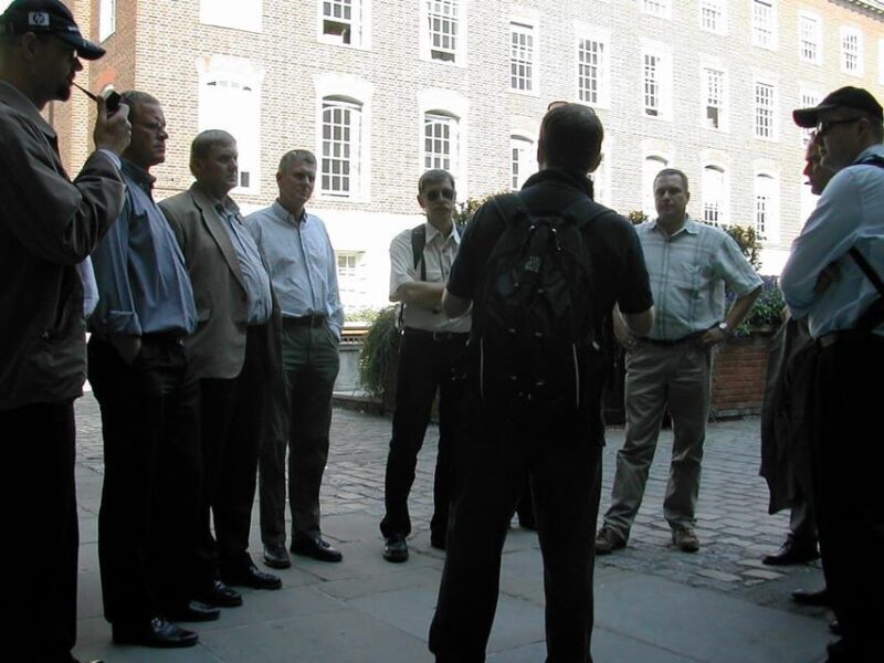 London: Beyond Jack the Ripper Serial Killers Walking Tour | Travel Buddies