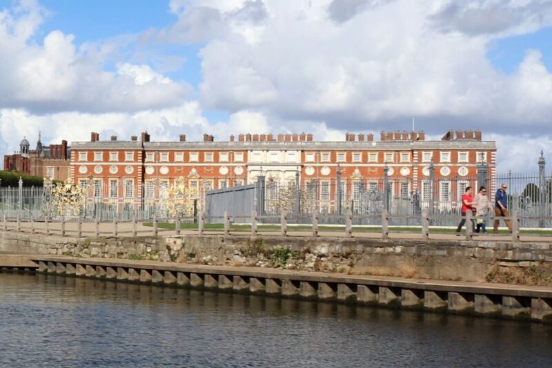 London: Kew to Hampton Court River Thames Cruise | Travel Buddies