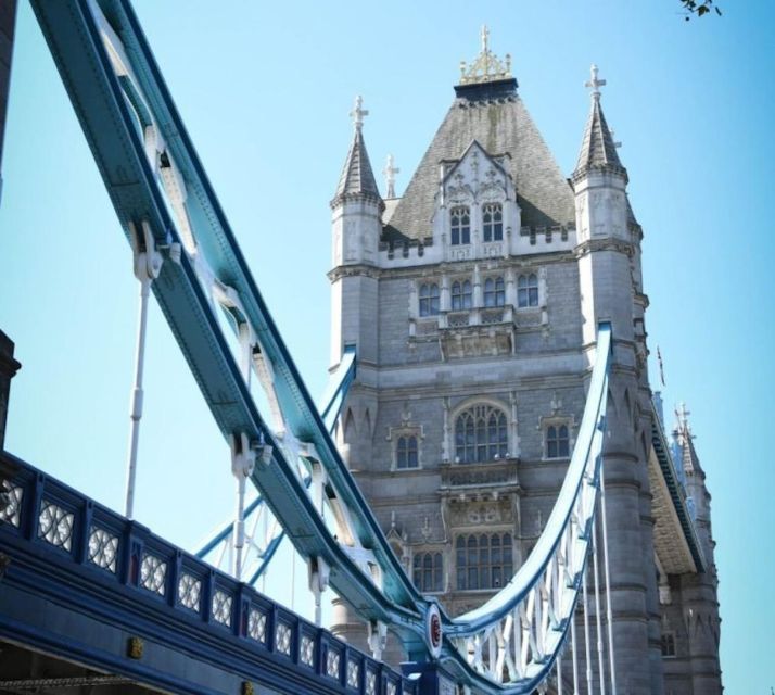 London: Westminster Walking Tour & Visit Tower Bridge | Travel Buddies