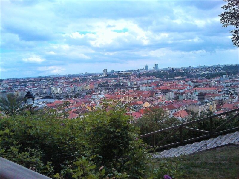 Prague: Tailored Sightseeing Tour in French | Travel Buddies