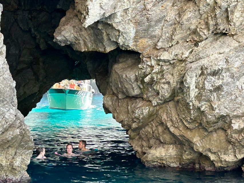 Private Capri Tour of the Island | Travel Buddies