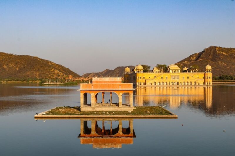 Private Full Day Jaipur City Tour From Delhi by Car | Travel Buddies