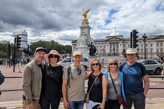 Small Group Walking Tour of 25 London Landmarks and Palaces | Travel ...