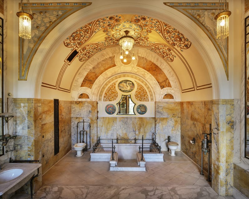 Stein: Guided tour of Count von Faber-Castell’s castle | Travel Buddies