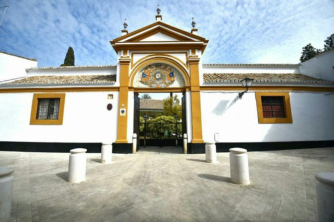 The Dueñas Palace | Travel Buddies