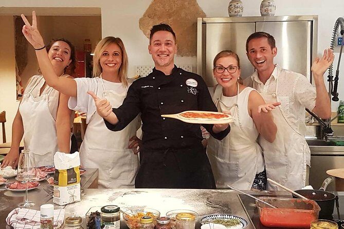 Vip-Private Pizza Cooking Class With Pro Pizzachef in Pro Kitchen ...